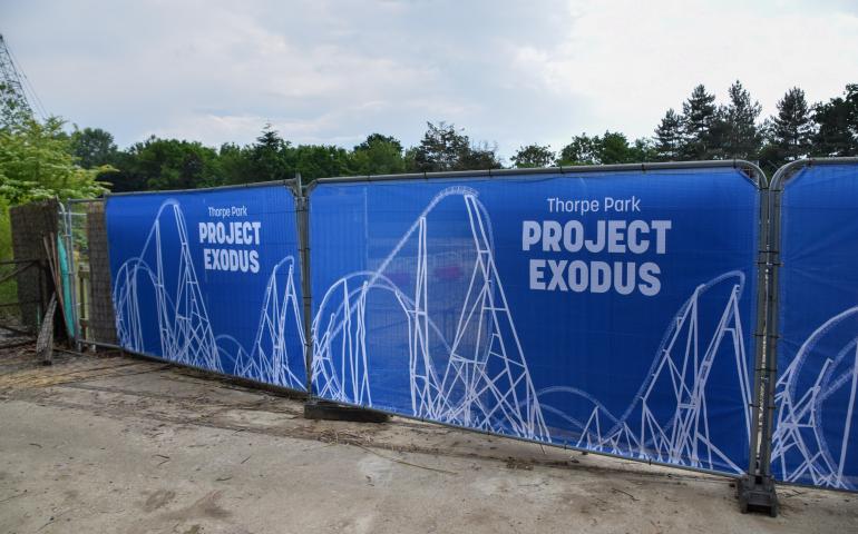 Thorpe Park Shark Hotel Model On Display | Theme Park Guide